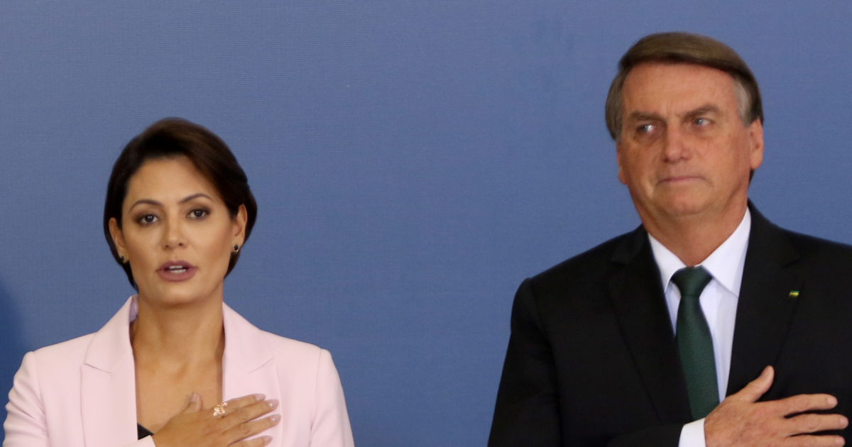 Michelle Bolsonaro, primeira-dama e mulher de Jair Bolsonar, é acusada ...