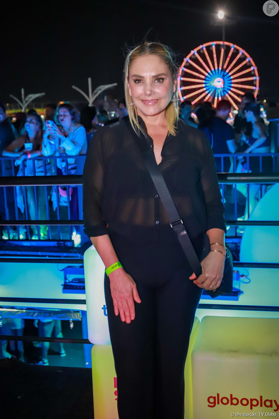 Por que a boca da Heloísa Périssé está torta?: fotos - Purepeople