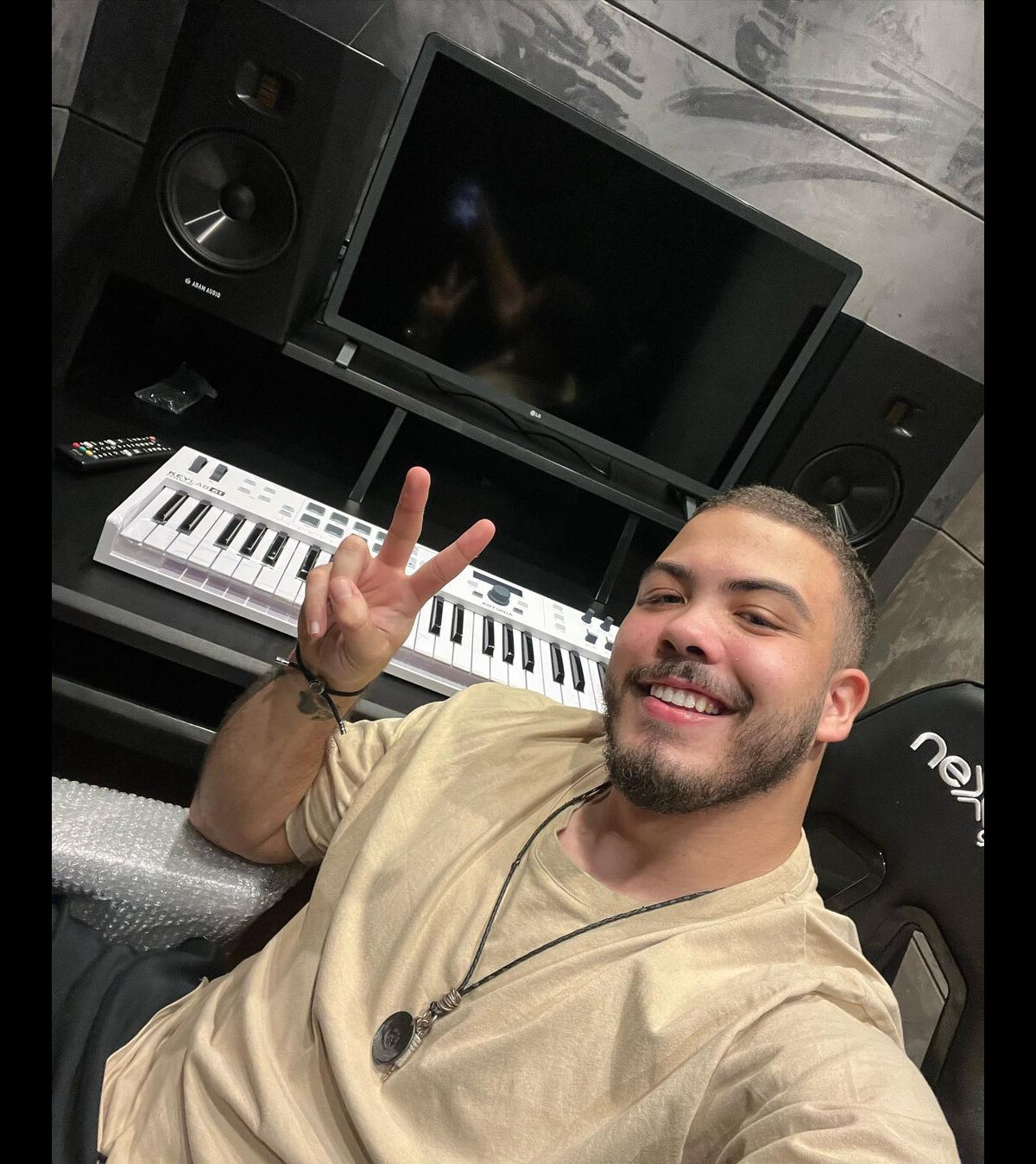 Foto: Ronald está compartilhando com seus seguidores o processo de ...