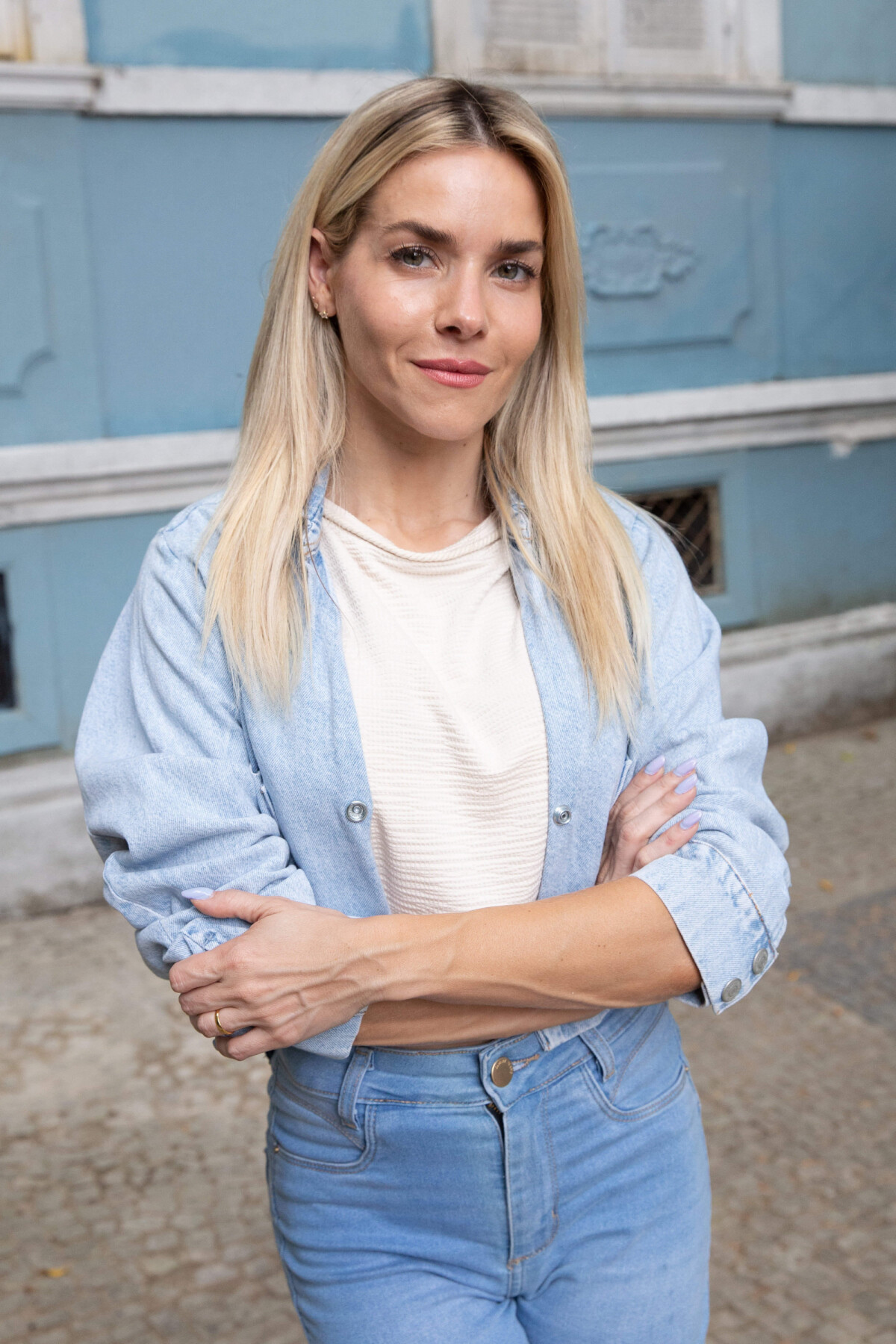 Foto: Érica (Monique Alfradique) pede ajuda a Mário Fofoca (Lazaro Ramos) para desvendar ...