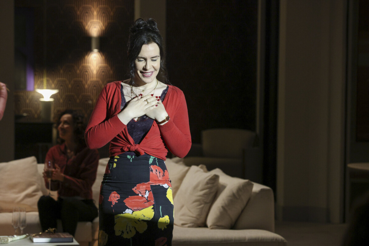 Foto: Em Elas por Elas, Renée (Maria Clara Spinelli) encontra a casa ...