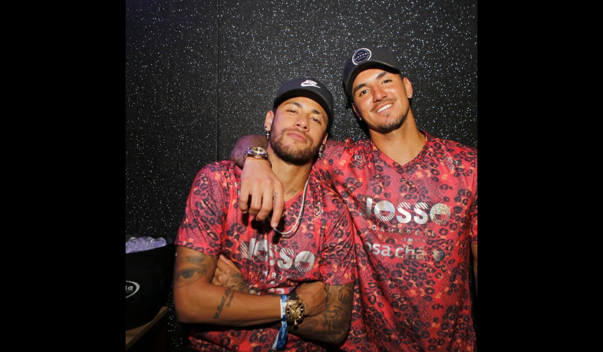 Foto: Amigos de longa data, Neymar e Gabriel Medina logo superaram o ...