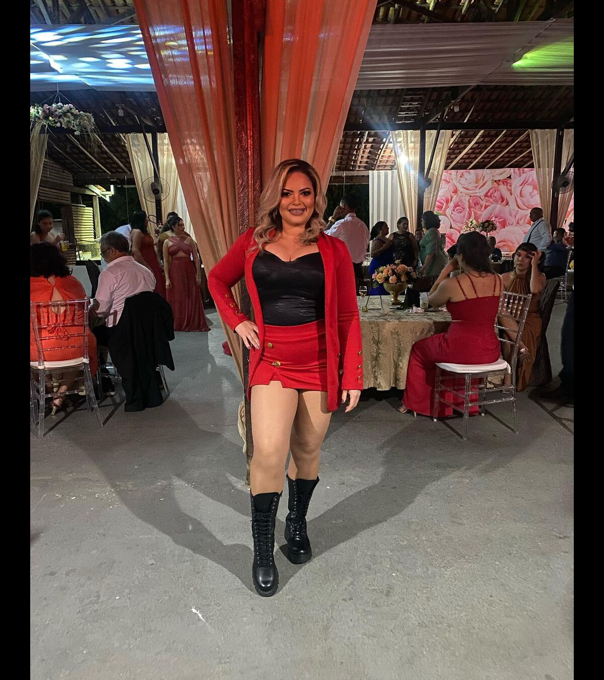 Foto: Cantora Dani Li iniciou a carreira ainda criança disputando ...