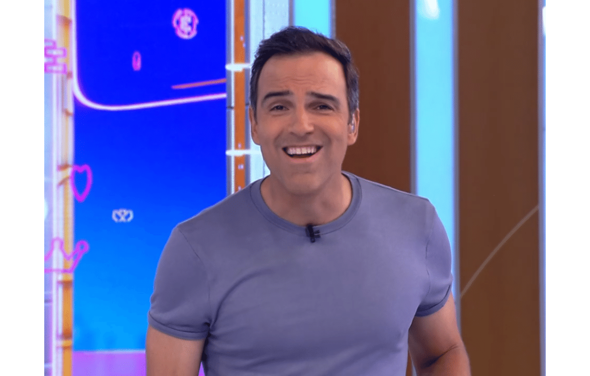 Foto: Tadeu Schmidt, apresentador do 'BBB 24', gosta de imitar os ...