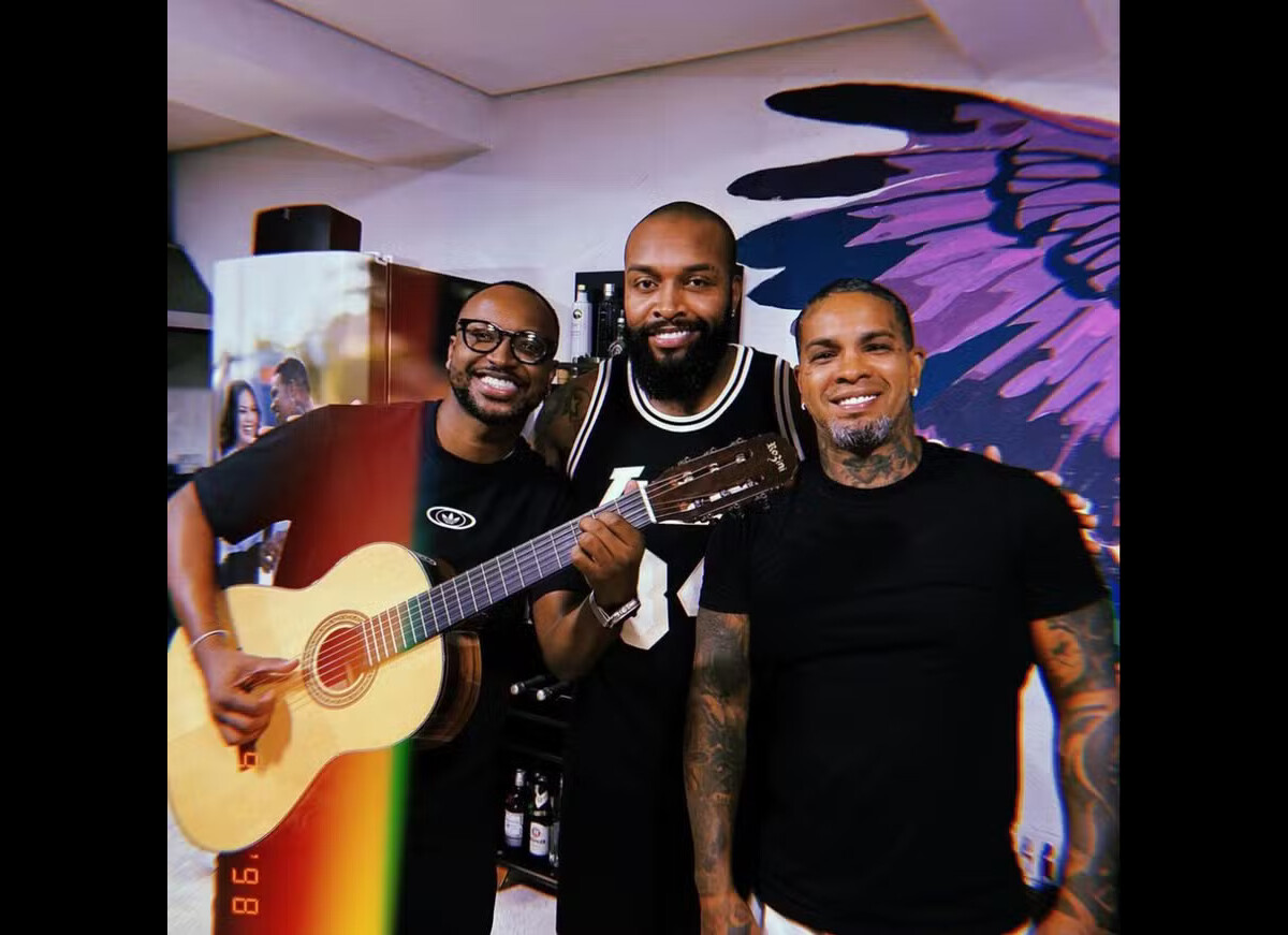 Foto: Outro ex-BBB polêmico que esteve na comemoração foi Nego Di, que ...