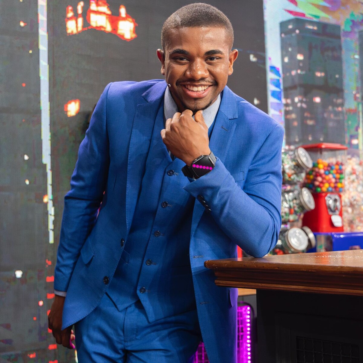 Foto: Davi teve sua participação no programa 'Altas Horas' adiada ...