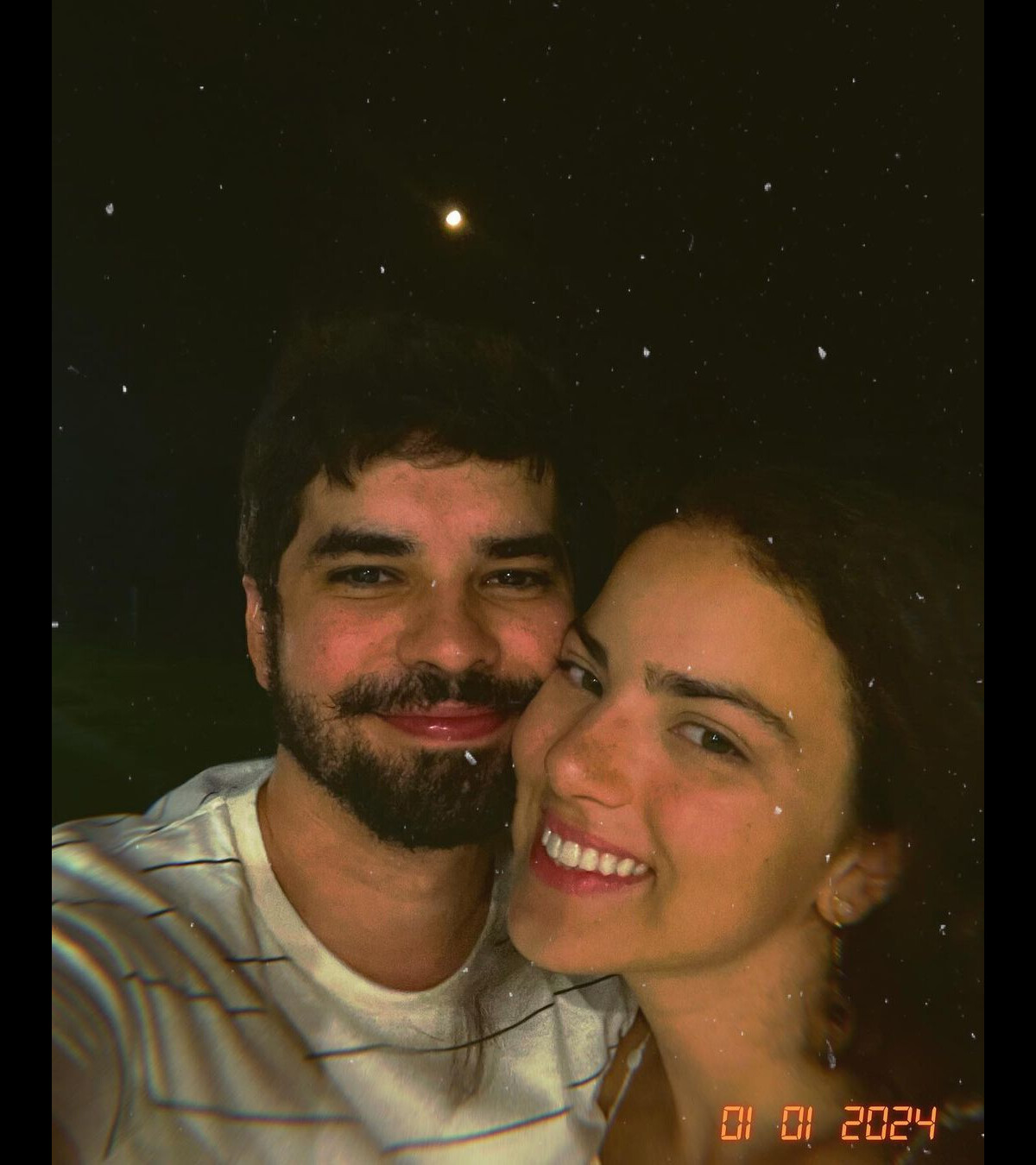 Foto: Mini Ana Paula Arósio, aos 23 anos, Rafaela Romolo posa com ...