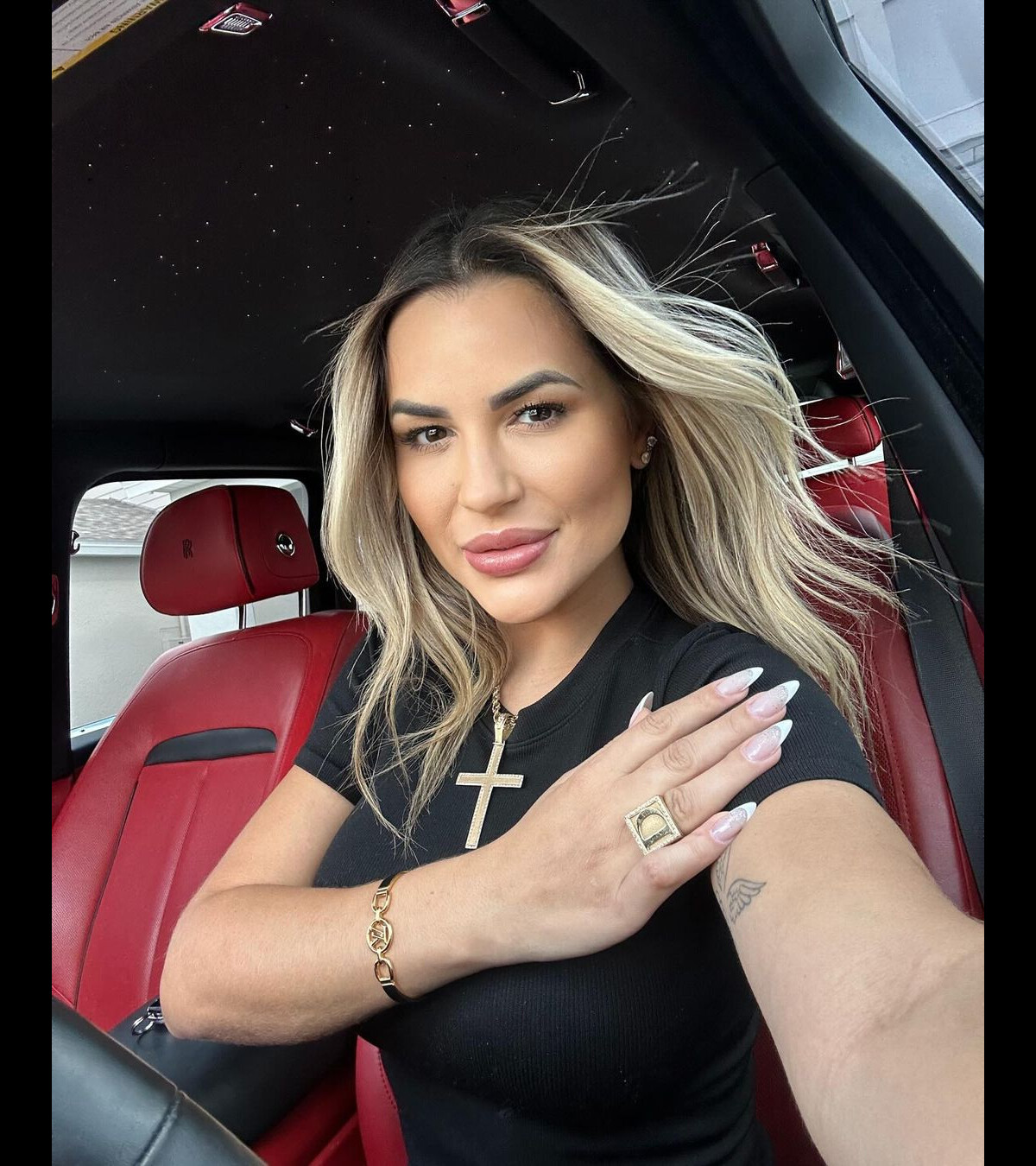 Foto: Presa em cela especial, Deolane Bezerra já realizou vários ...