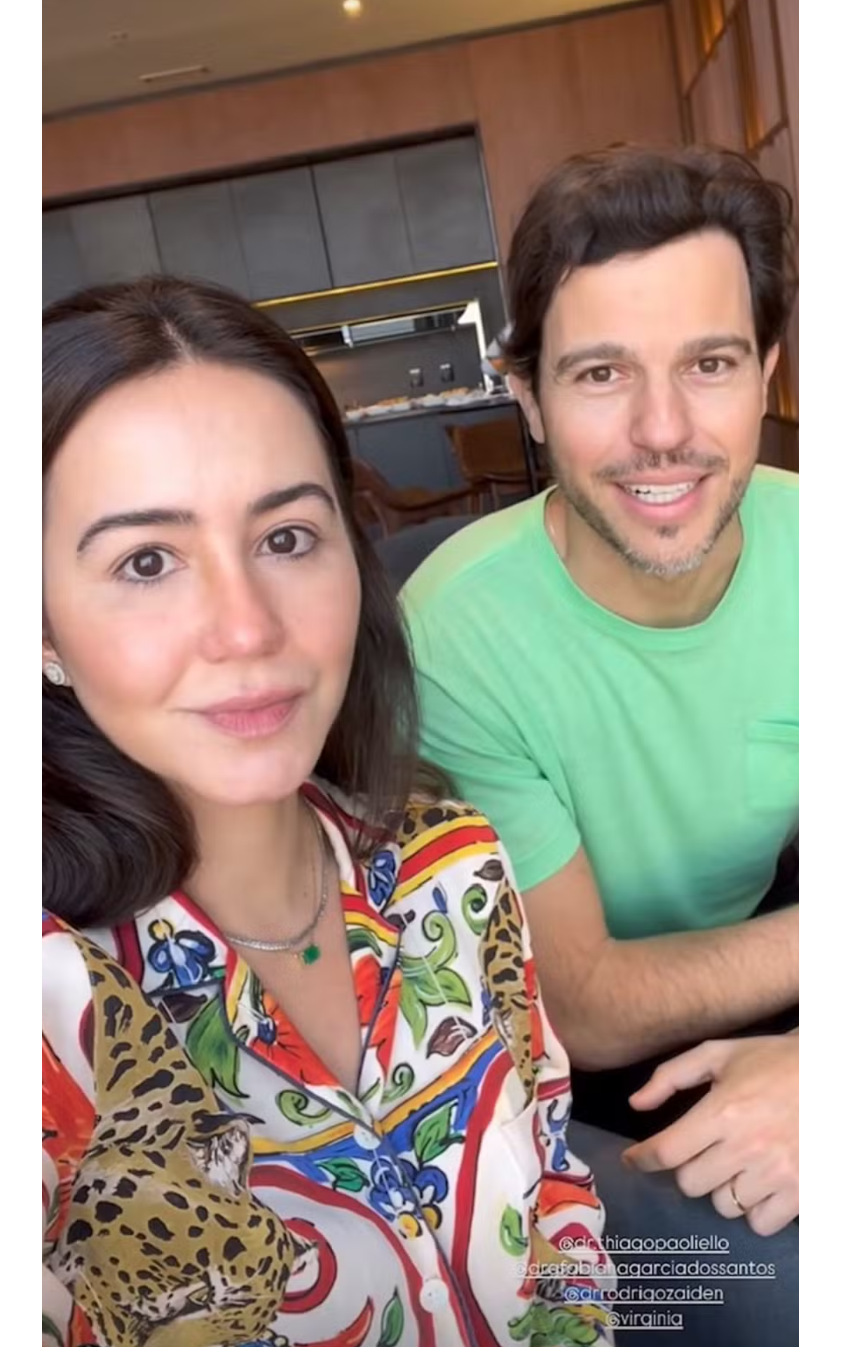 Foto: Nas redes sociais, Mariana Genelhu e Thiago Paoliello explicaram que participaram do parto ...