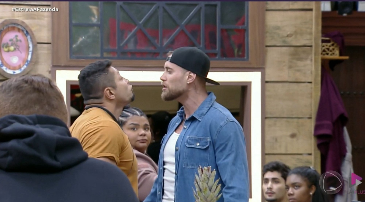 Foto: Yuri Bonotto e Gilson Oliveira protagonizam a primeira treta de 'A Fazenda 2024' - Purepeople