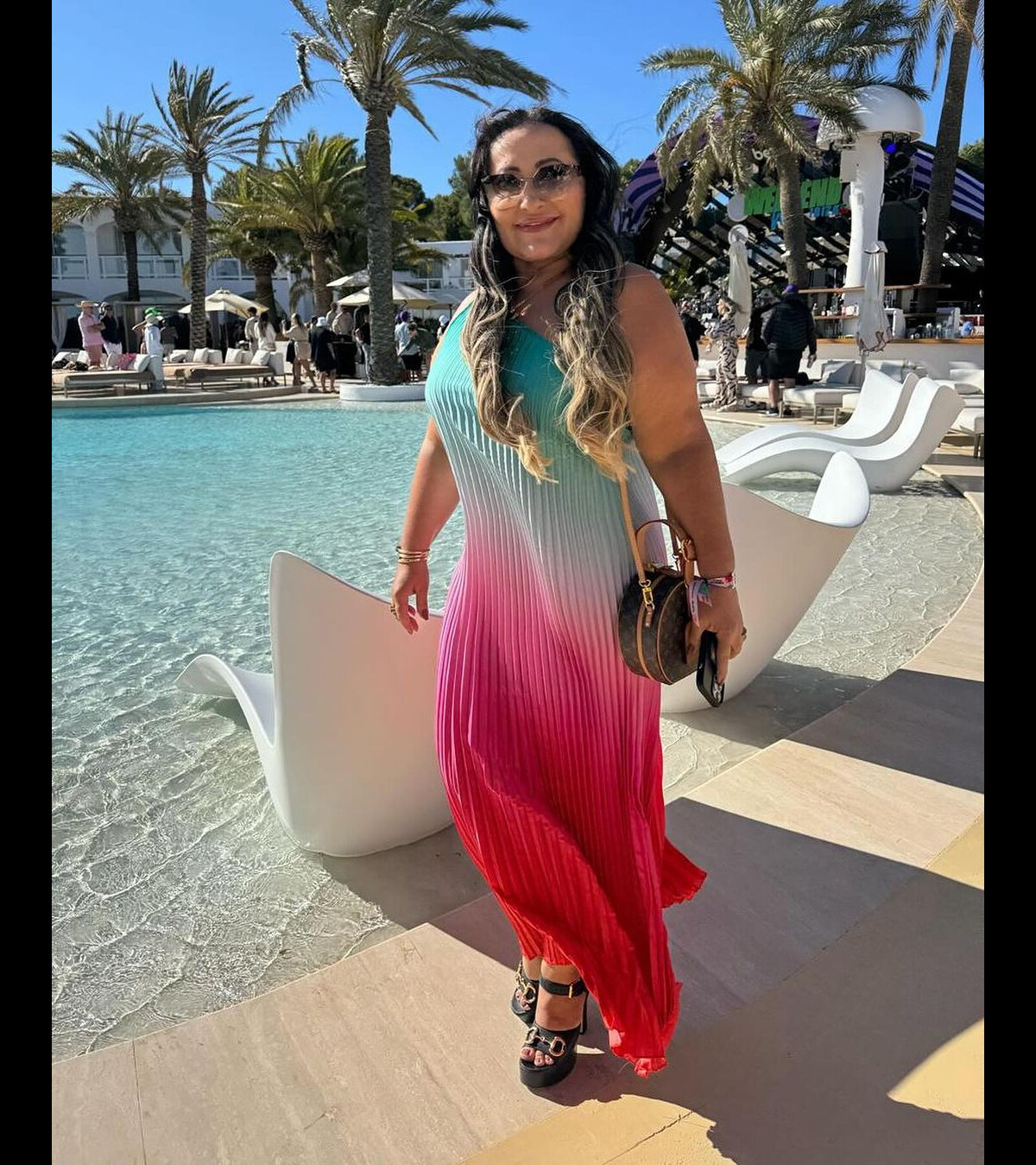 Foto: Mãe de Deolane Bezerra, Solange Bezerra deixou outra filha aflita ...