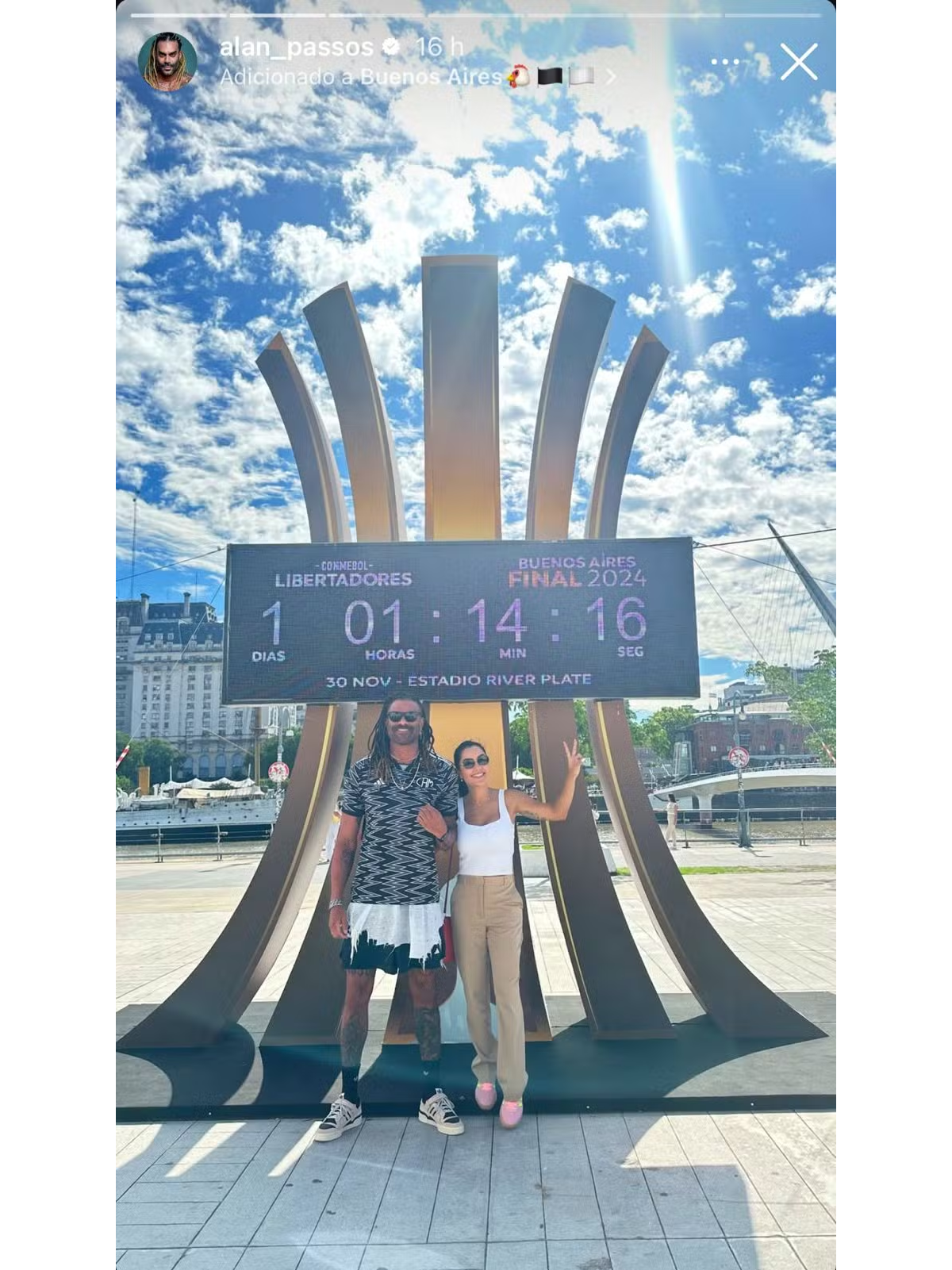 Foto: Ex-BBB Alan Passos vai à Argentina para assistir final da ...