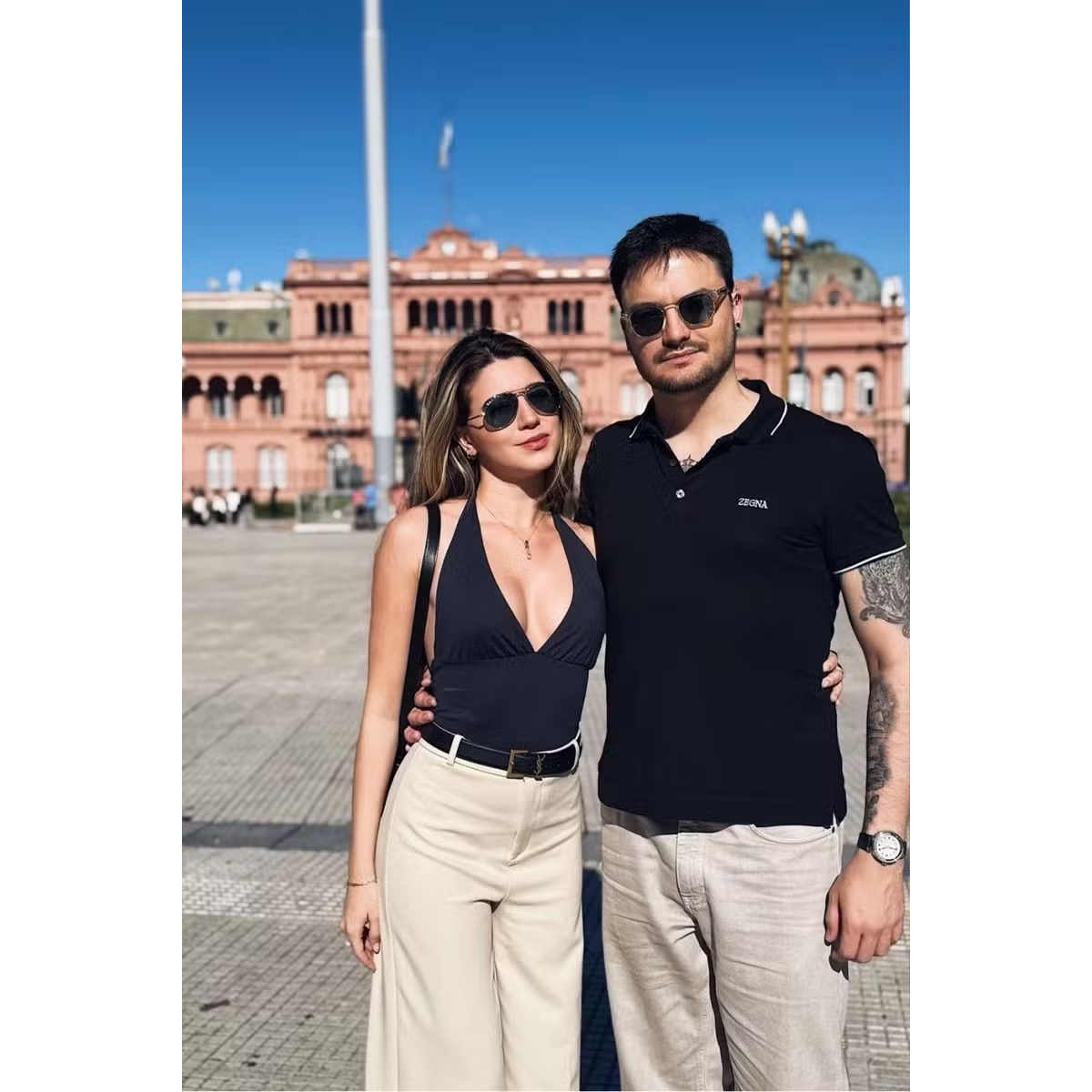 Foto: Felipe Neto visita a Casa Rosada com a namorada em Buenos Aires ...