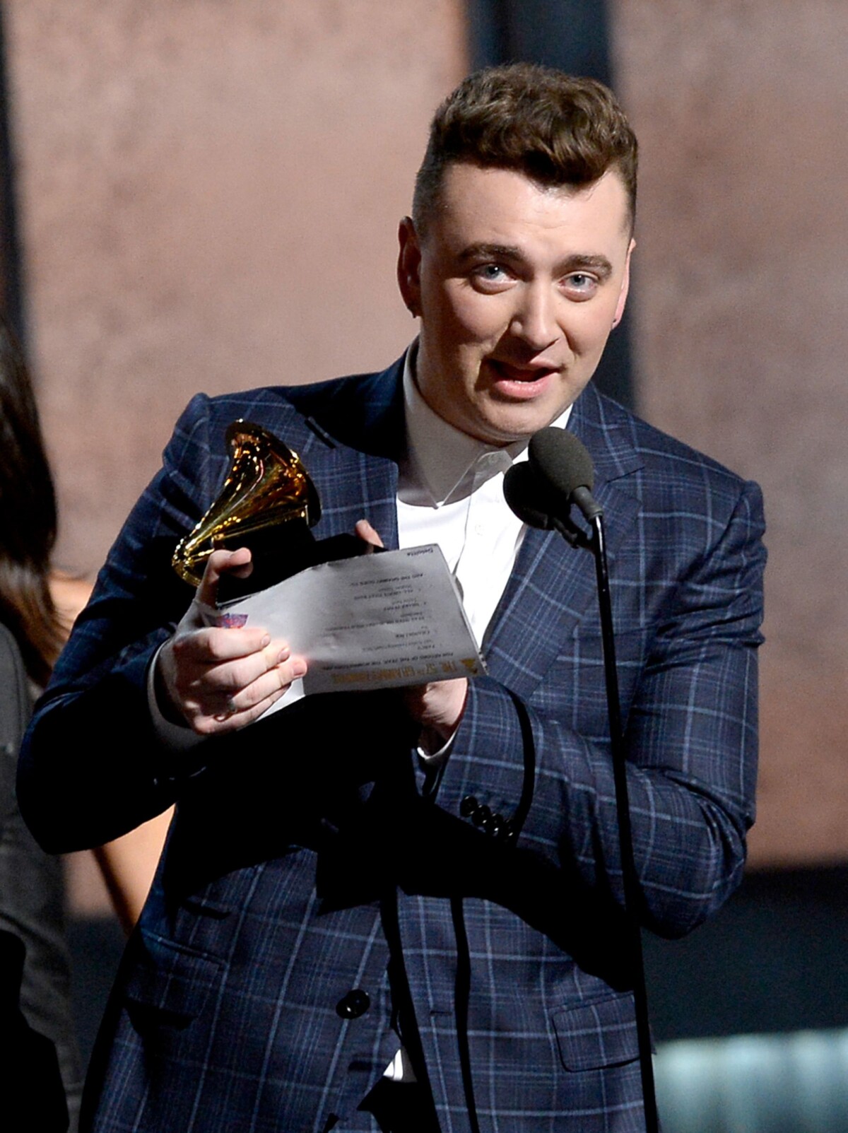 Foto: Sam Smith levou quatro troféus para casa no Grammy Awards 2015 ...