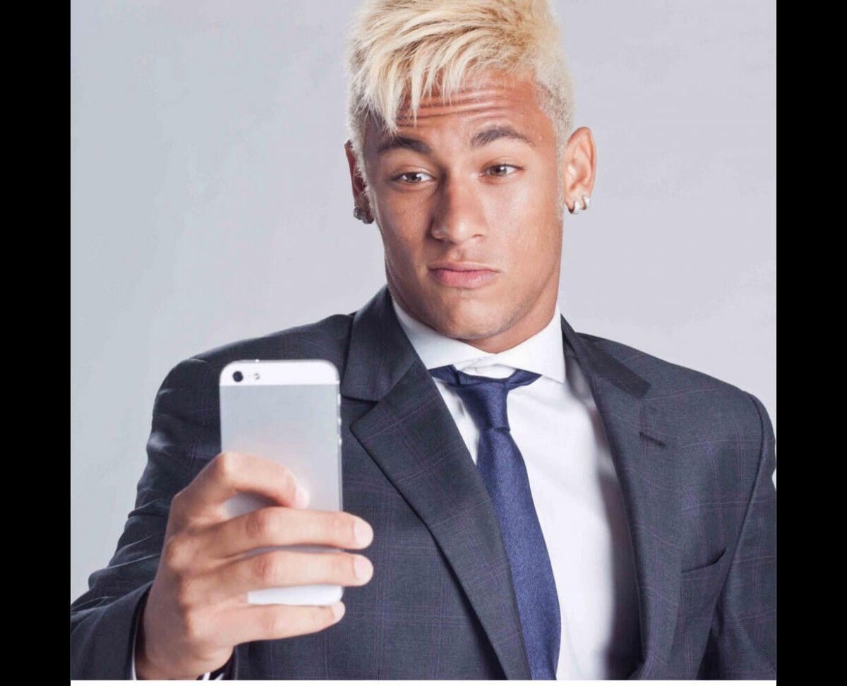 Foto: Neymar posta foto no Instagram, em 16 de abril de 2013, em que ...