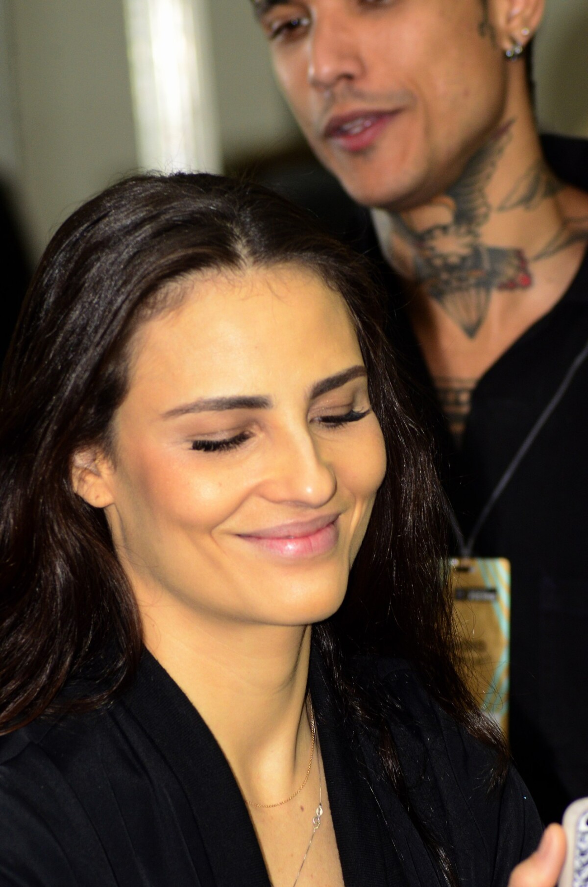 Foto: Fernanda Tavares se prepara com o maquiador Ricardo dos Anjos ...