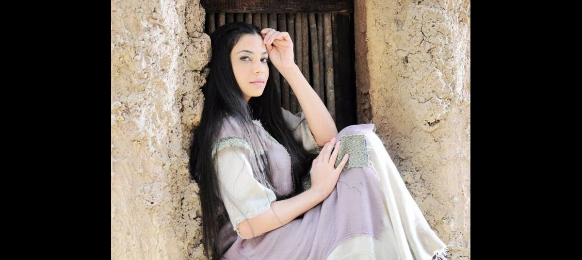 Foto: Jeniffer Setti não passa muito tempo na maquiagem para atuar na ...