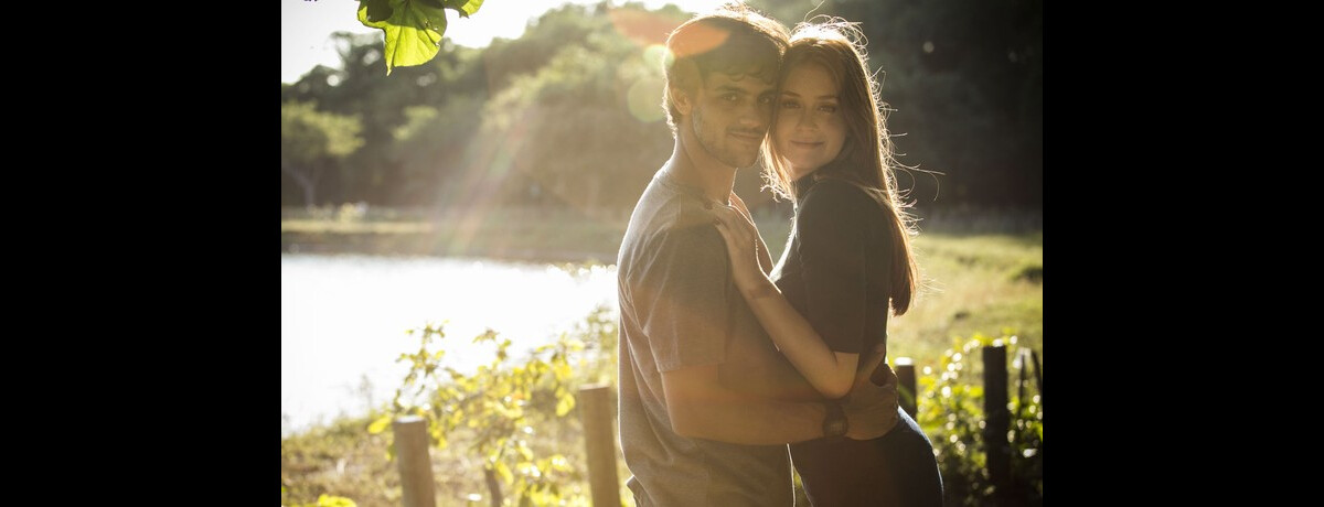 Foto: Eliza (Marina Ruy Barbosa) e Jonatas (Felipe Simas) formam o ...