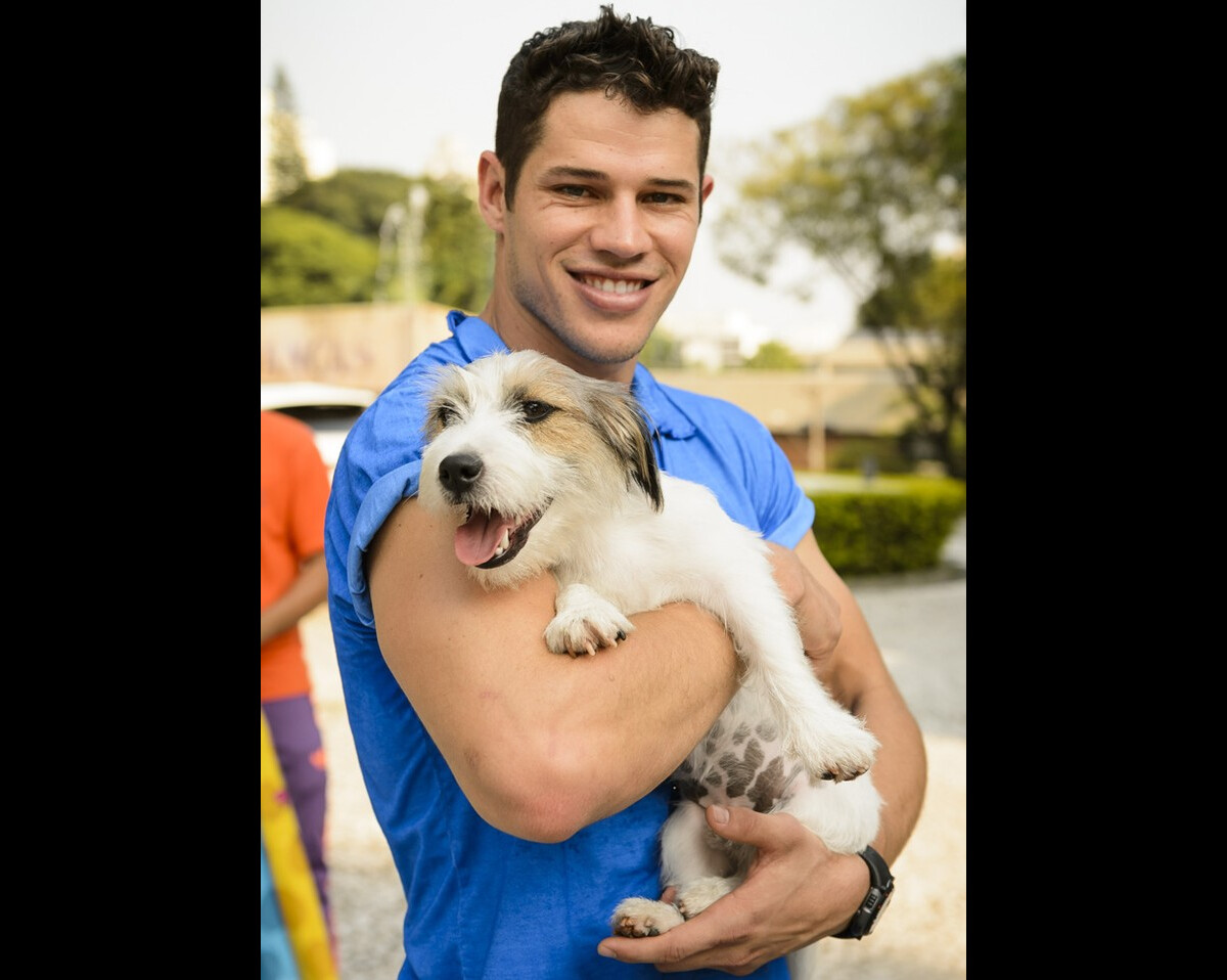 Foto: Carmela (Chandelly Braz) incentiva Shirlei (Sabrina Petraglia) a ...