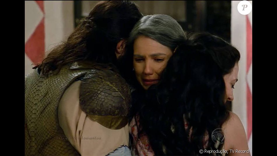 Adira (Rayana Carvalho) reviu os filhos após mais de 40 anos, no último ...