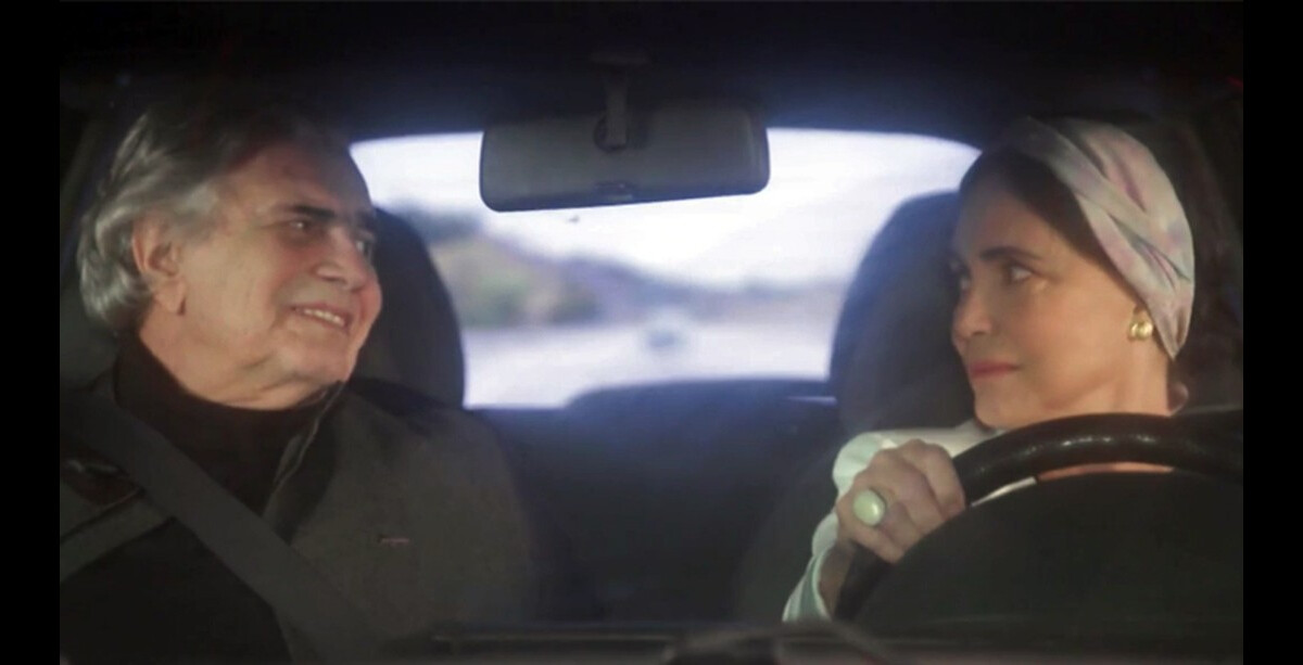 Foto: Suzana (Regina Duarte) e Fausto (Tarcísio Meira) sofrem um ...