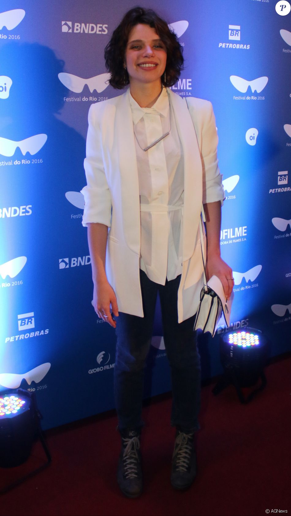 Bruna Linzmeyer prestigiou o longa 'Redemoinho', em 8 de outubro de ...