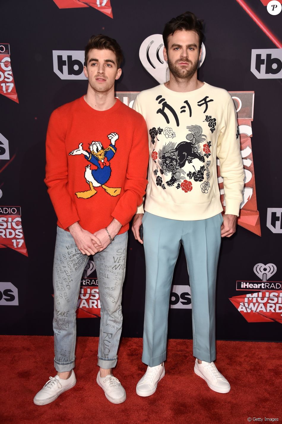 A dupla de DJs Andrew Taggart e Alex Pall, do 'The Chainsmokers' no ...