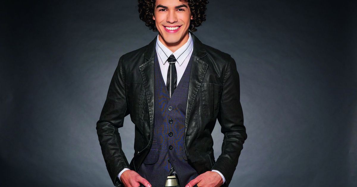 Em março de 2015, Sam Alves lançou 'ID', o segundo CD da sua carreira ...