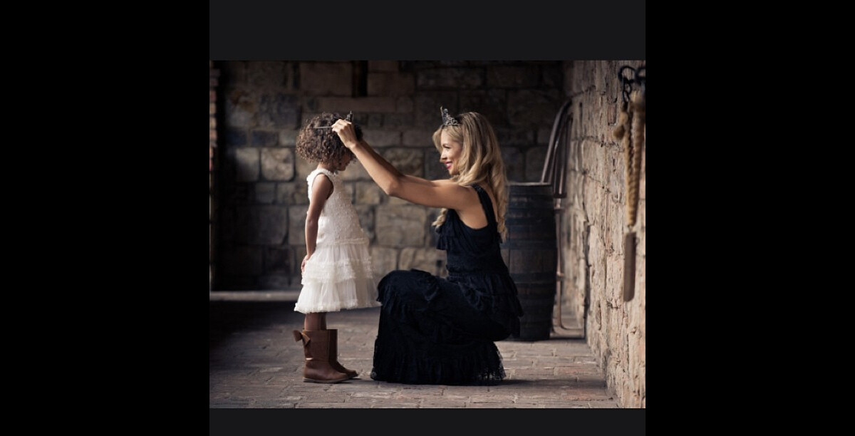 Foto: Jennifer Nicole Freeman ao lado da filha Isabella Amora - Purepeople
