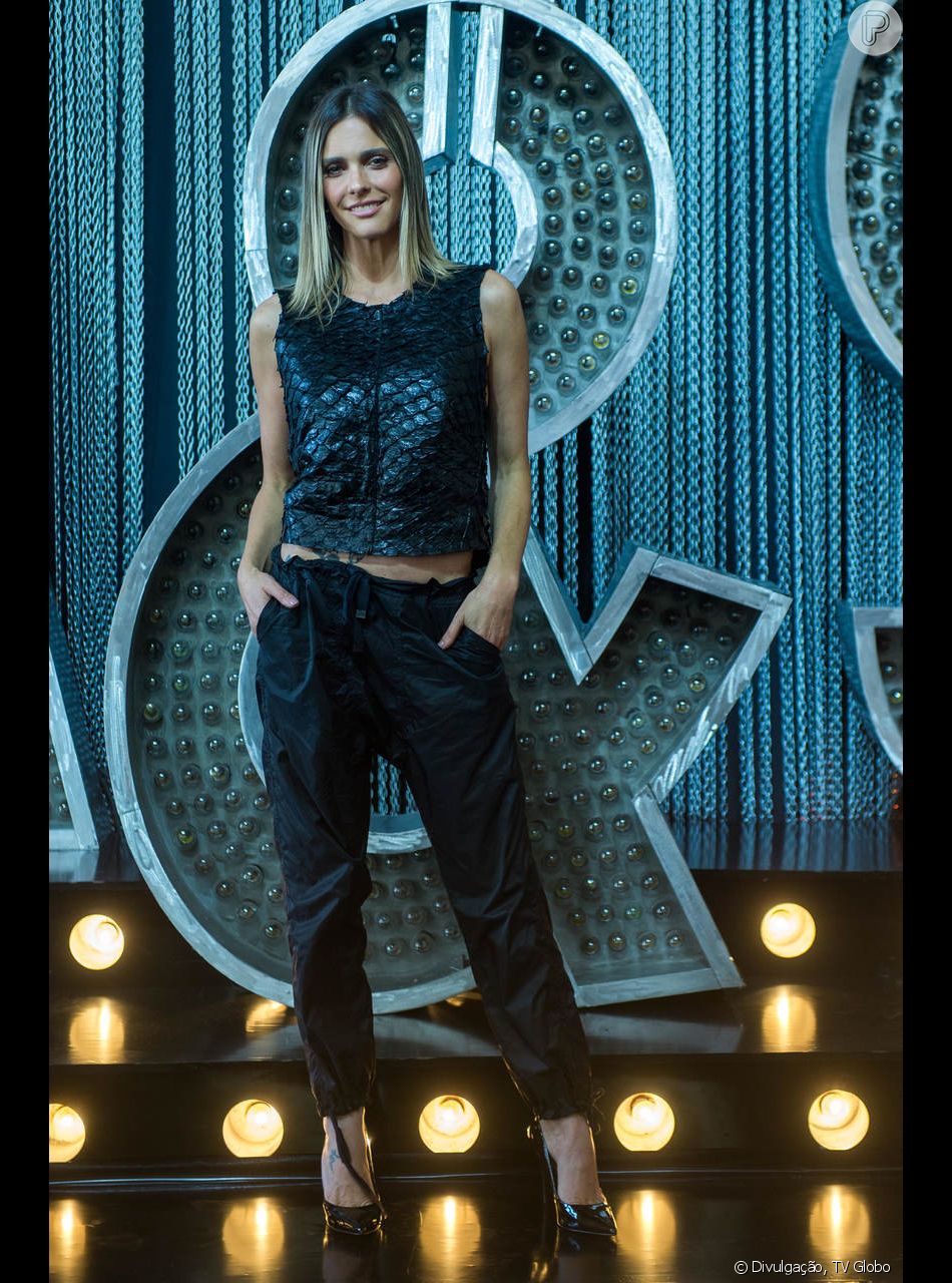 Fernanda Lima também se posicionou na web sobre as denúncias ao médium João de Deus - Purepeople