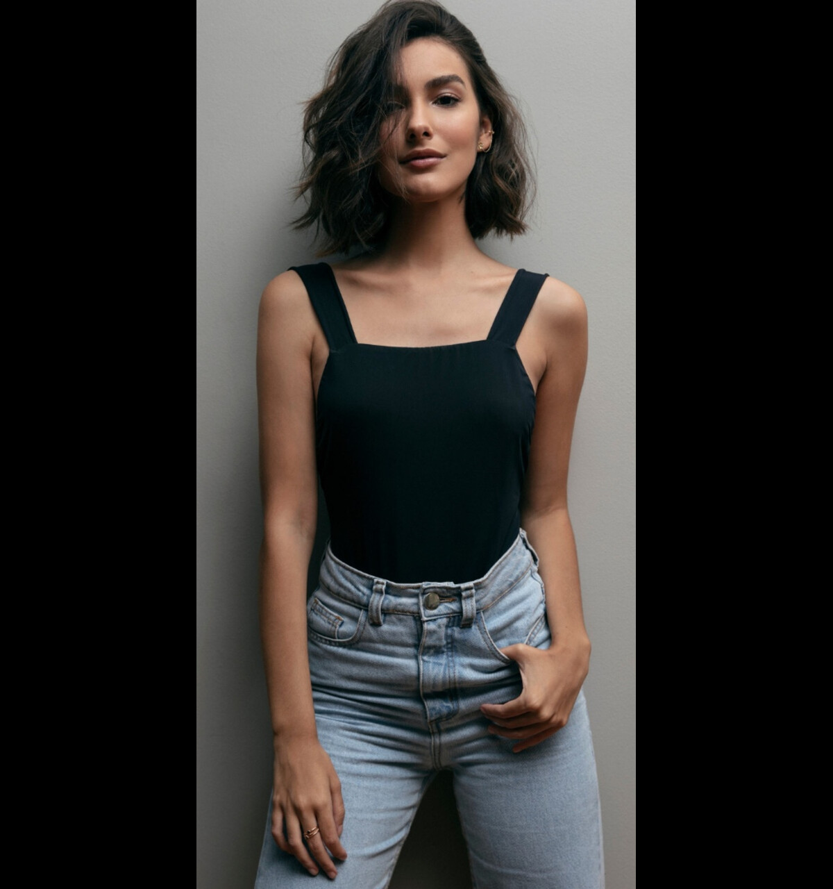 Foto: Marina Moschen mudou o visual para atuar na novela 'Verão 90 ...