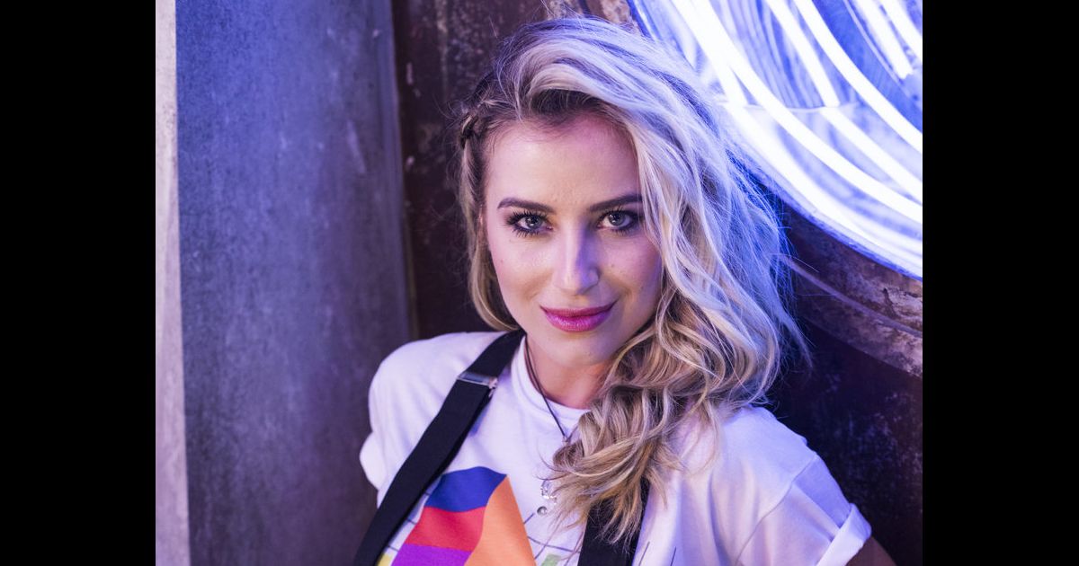 João (Rafael Vitti) vai acusado de matar Nicole (Bárbara França) em ...