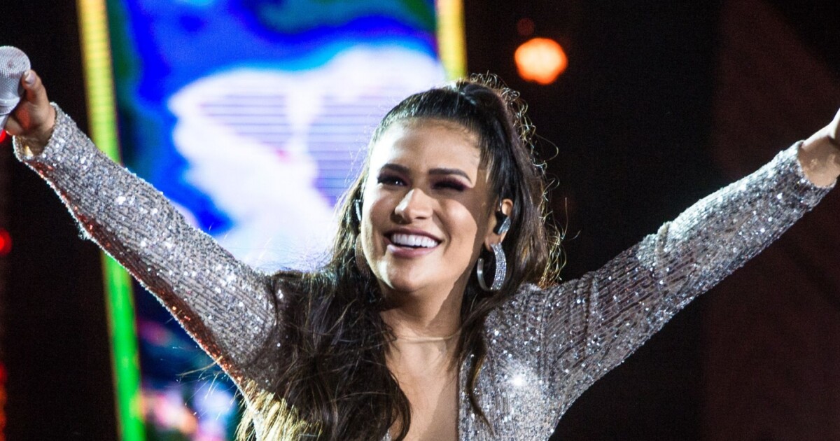 De volta para a dieta! Simone nega rumores de gravidez e brinca: 'Só ...