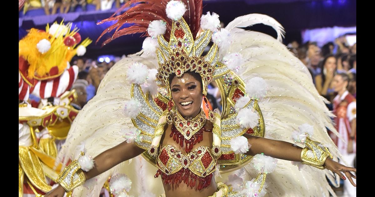 Erika Januza, musa do Salgueiro, valorizou a representatividade da ...