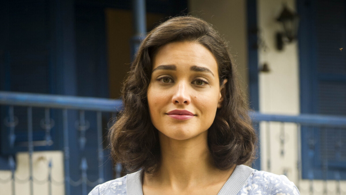 Foto: Novela 'Êta Mundo Bom!': Filomena (Débora Nascimento), grávida de ...