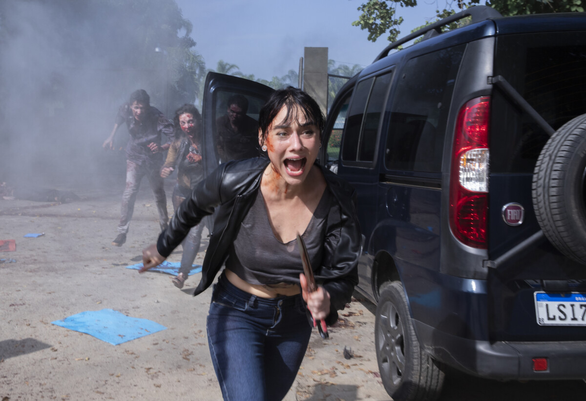 Foto: Anna Hartmann estreou no Netflix como a estagiária Nina em ...