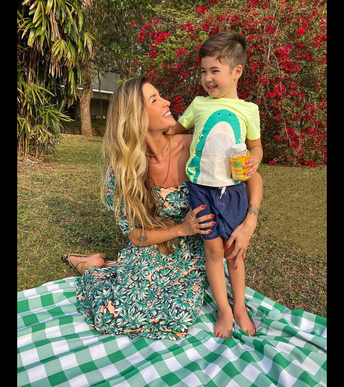 Foto: Mãe de Lucca, Aline Gotschalg disse que está em paz com seu corpo ...