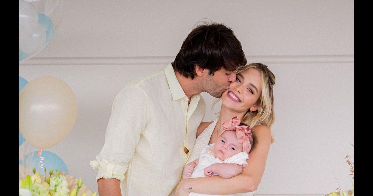 Kaká celebra novo momento com a filha - Purepeople