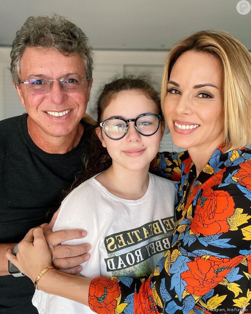 Boninho, Ana Furtado e a filha do casal, Isabella Oliveira, passaram o ...