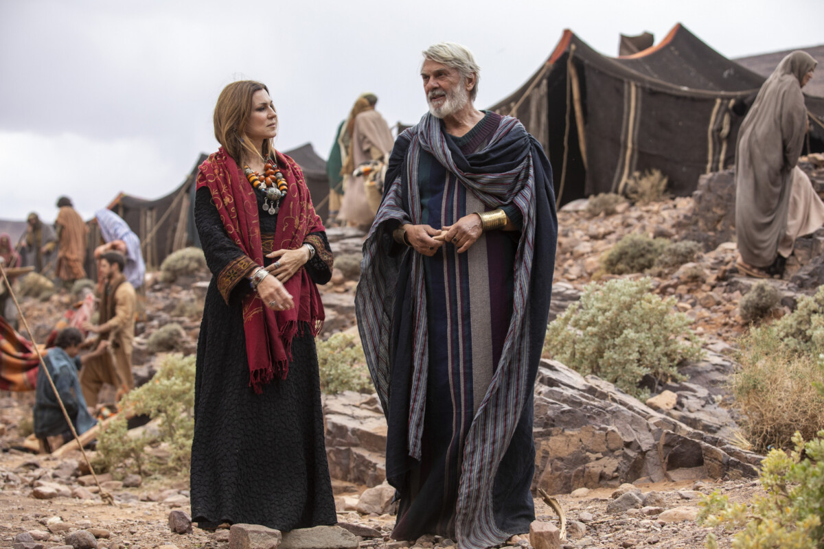 Foto: Novela 'Gênesis': faraó (André Ramiro) ordena que Sara (Adriana ...