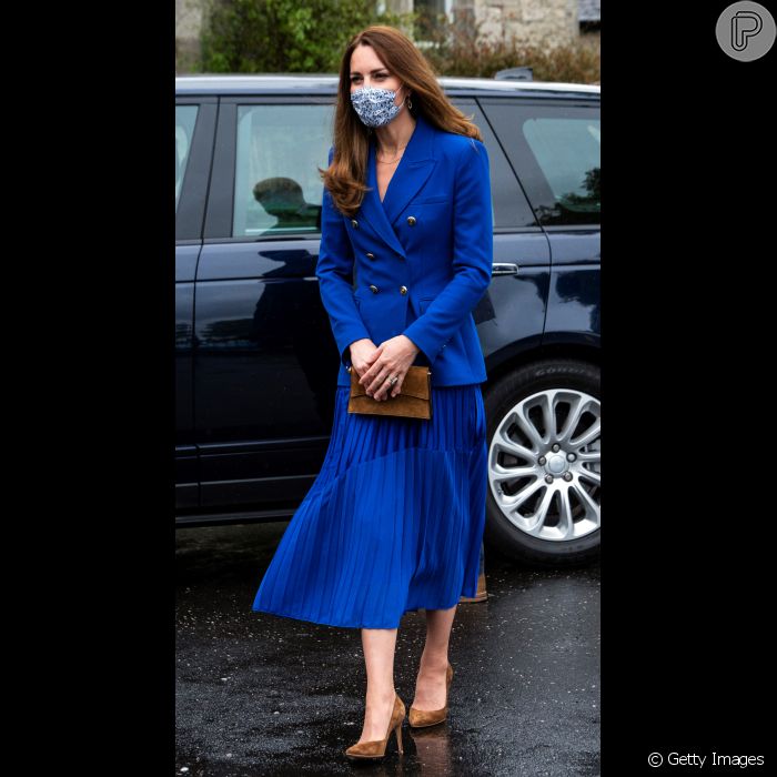 Kate Middleton usou um look idêntico ao de Lady Di em viagem à mesma ... Kate Middleton usou um look idêntico ao de Lady Di em viagem à mesma ...