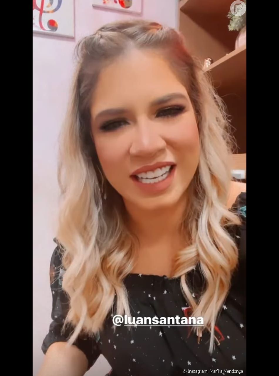 Marília Mendonça surgiu de make e penteado - Purepeople