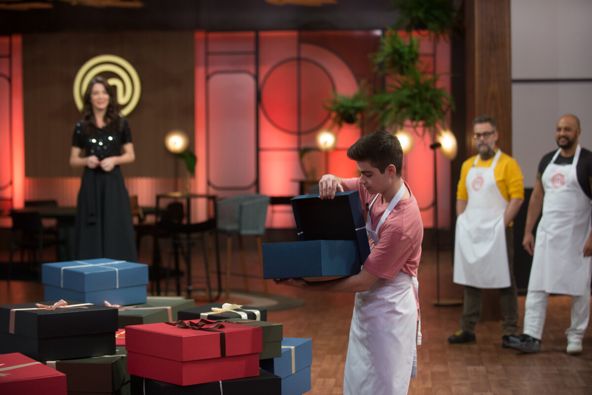 Foto: 'MasterChef 2021': Márcio, vencedor da semana anterior, escolherá ...