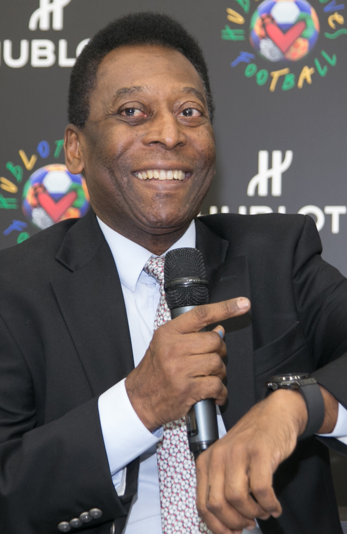 Foto: Pelé segue internado na UTI (Unidade de terapia intensiva) do ...