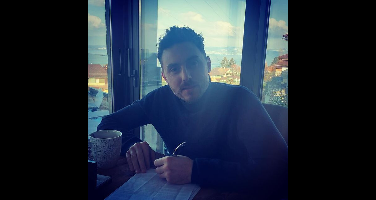 Foto: Aksel Ustun é ator francês que já estrelou em algumas produções ...