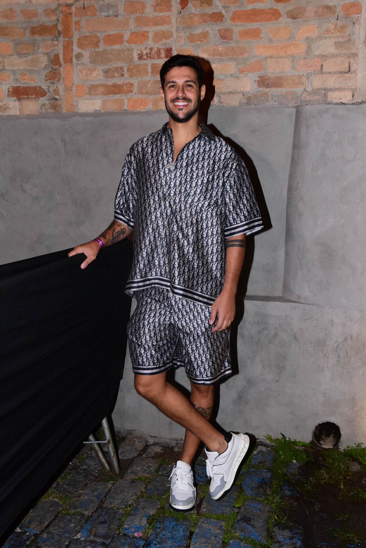 Foto: Rodrigo Mussi marcou presença na Barraca do Beijo da Viih ...