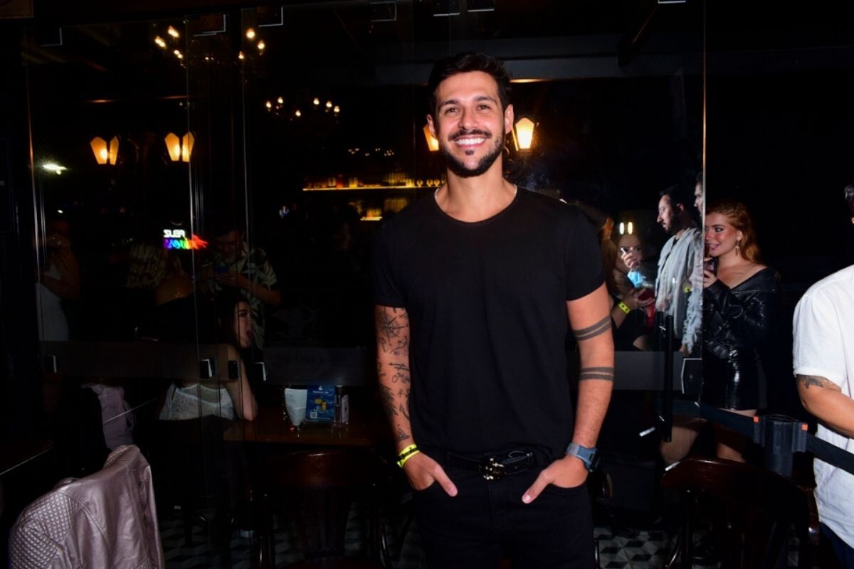 Foto: Rodrigo Mussi está se recuperando do acidente de carro, sofrido ...