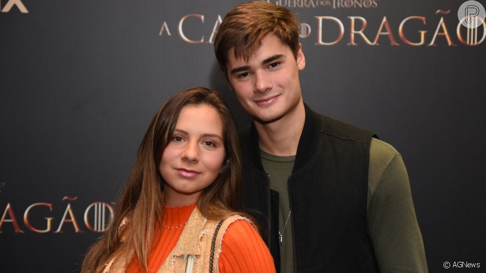 Filho de Fabio Assunção, João Assunção leva namorada a première de ...