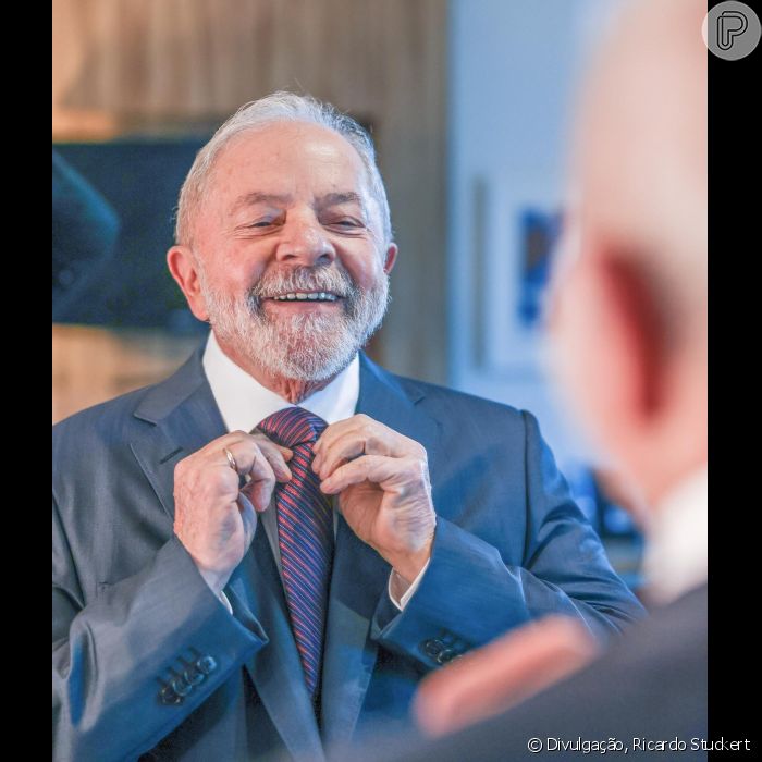 Foto de Lula arrumando a gravata ganhou versão divertida na web ...