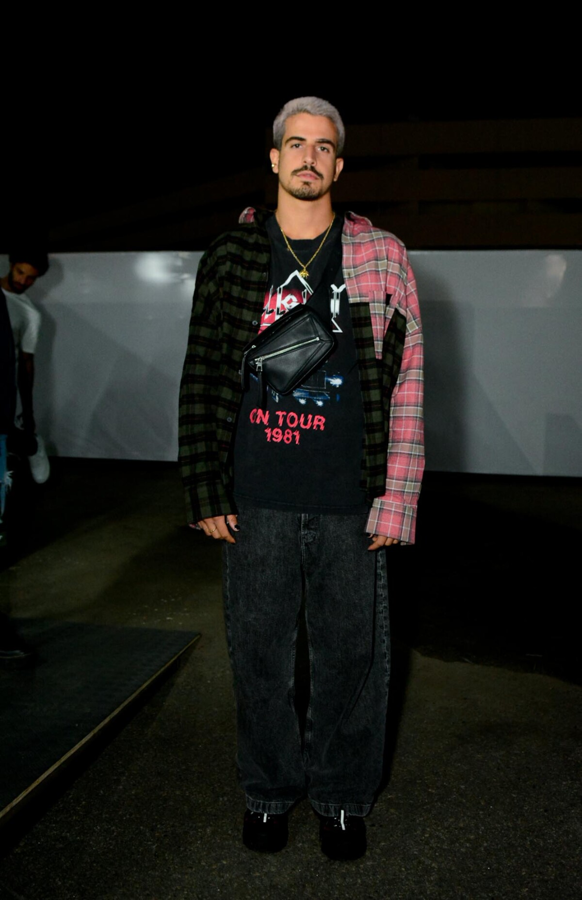 Foto: Rock in Rio: Enzo Celulari deu o ponto de cor no look com uma ...
